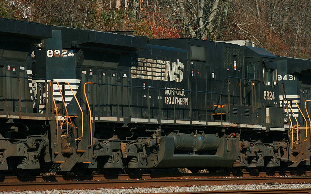 NS 8824